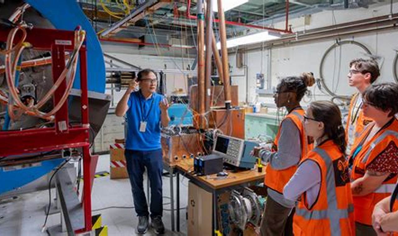 Exploring a Plasma Physics Career Path